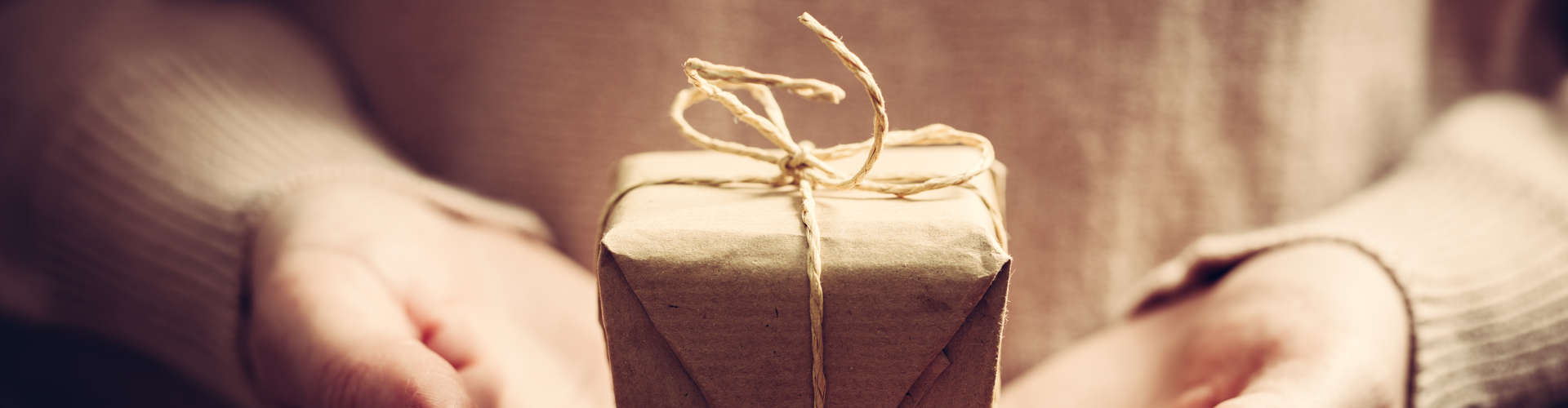 The 5 valuable benefits of giving while living - Metis Wealth